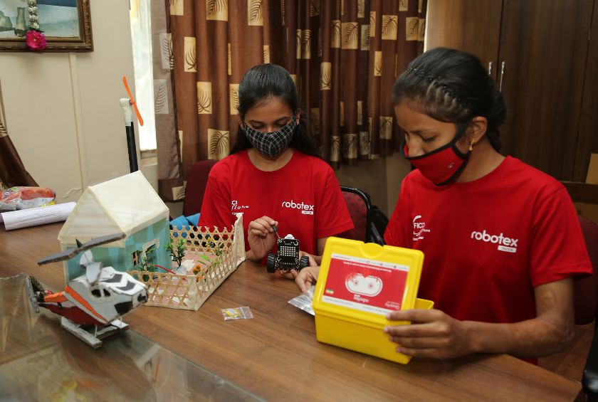 AI to Robotics, Pune-based NGO Provides Free Training to Kids From ...